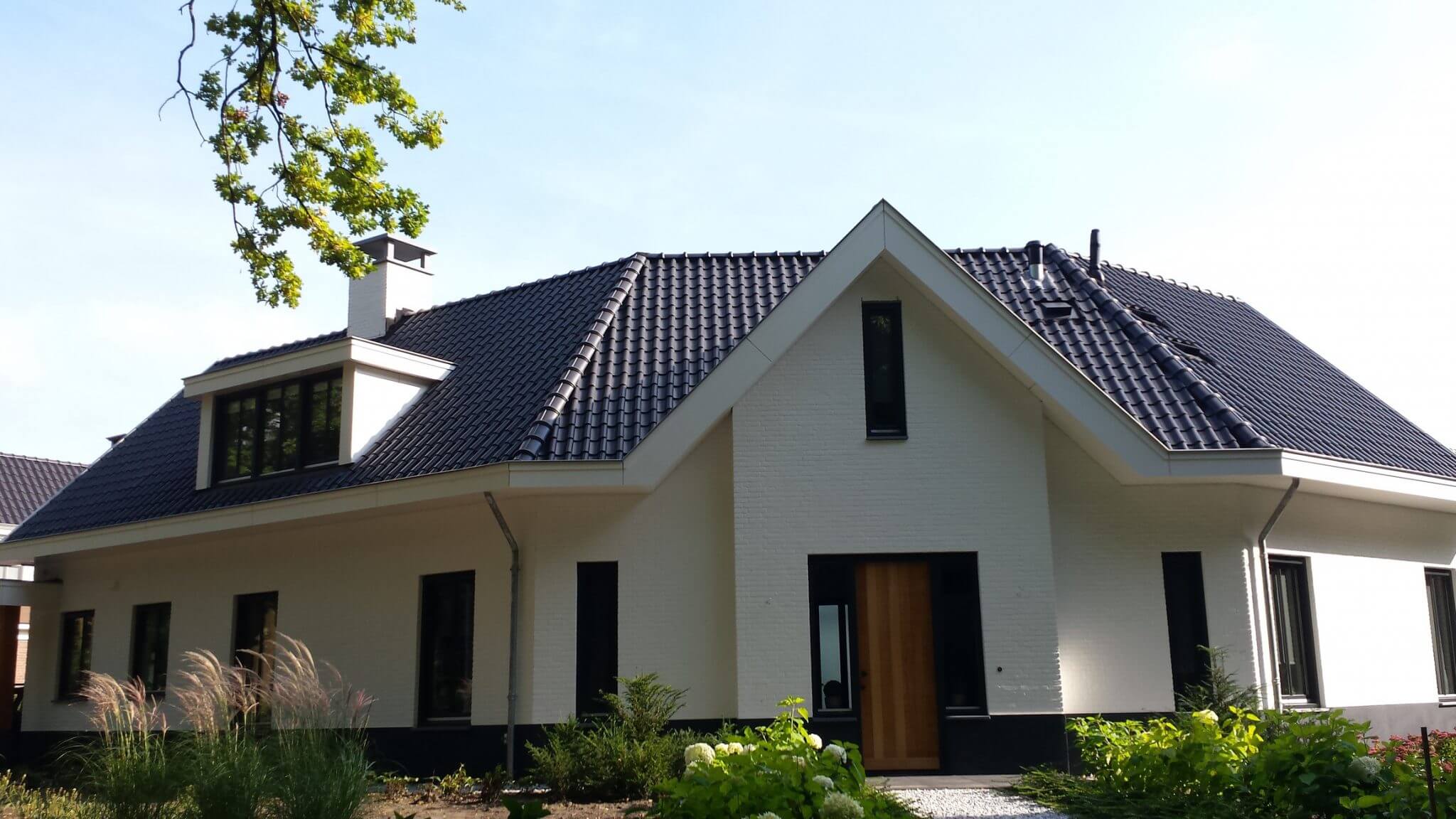 Monier OVH 206 zwart glazura dakpan - Goedkope Dakpannen - €2,76 €2,76